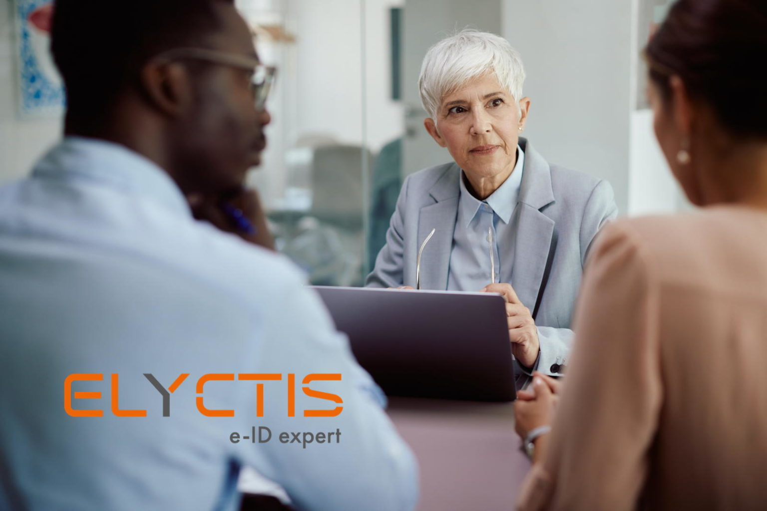 Bank branch KYC gets the right solution with Elyctis new ID BOX – ID1 series | Elyctis e-Id expert
